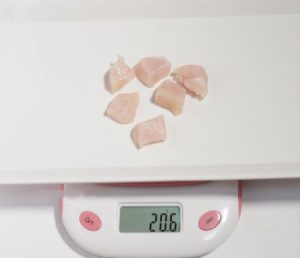 How Much Does A Chicken Breast Weigh? And How Many Calories?