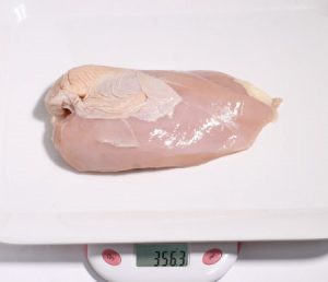 How Much Does A Chicken Breast Weigh? And How Many Calories?