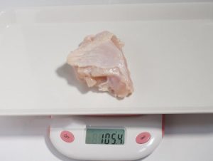 How Much Does A Chicken Breast Weigh? And How Many Calories?